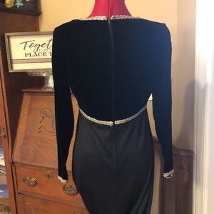 Bernie Bee New York | Dresses | Euc Vintage Bernie Bee Long Velvet ...